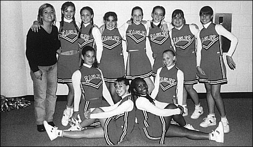 Top 10 Celebrities Who Were Cheerleaders - Wonderslist