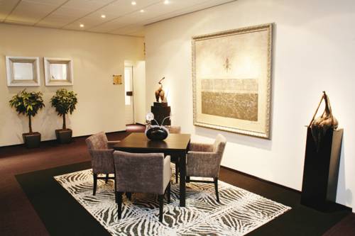 10 Worst Defects to Watch Out For In Hotel Rooms