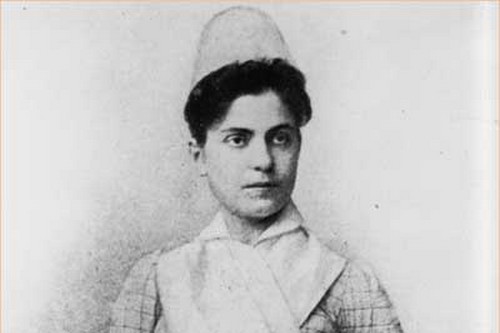 Top 10 Famous Nurses Who Made History - Wonderslist